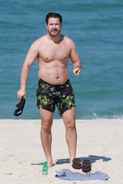 Brazilian Actor Murilo Benício Showing His Delicio Tumbex