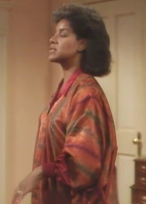 Clair Huxtable Mom Style Icon
