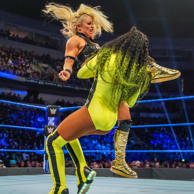 Wwe Women 🌸 Mandy Rose With Sonya Deville Vs Naomismackdown