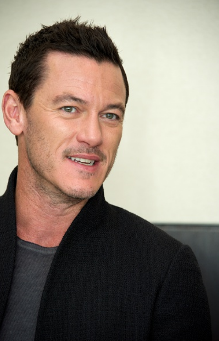 Sweetnitina Luke Evans At ‘the Girl On The Train Press