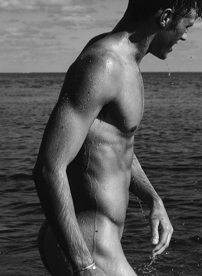 Model Jacob Dooley Page 9 Lpsg