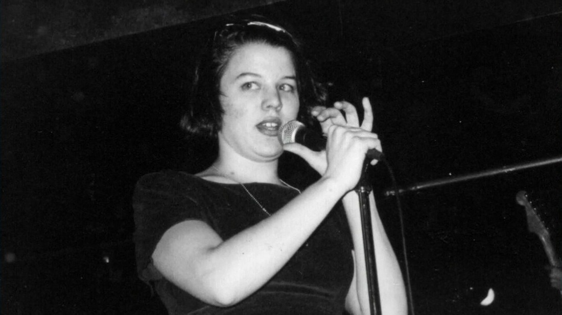 90s Punk Rock Feminism Tobi Vail In Bikini Kill