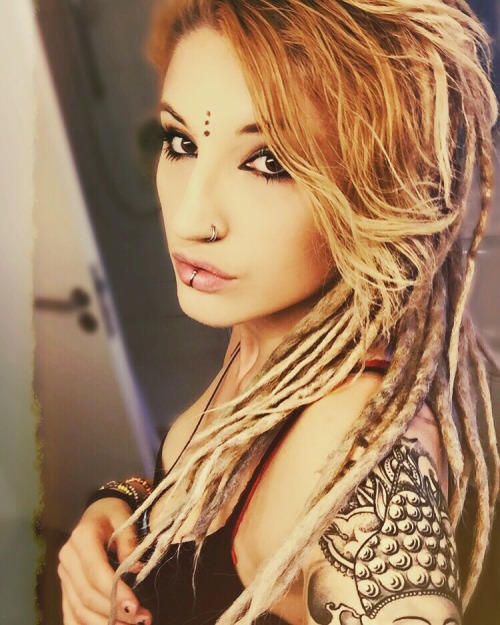 Girls With Dreads On Tumblr