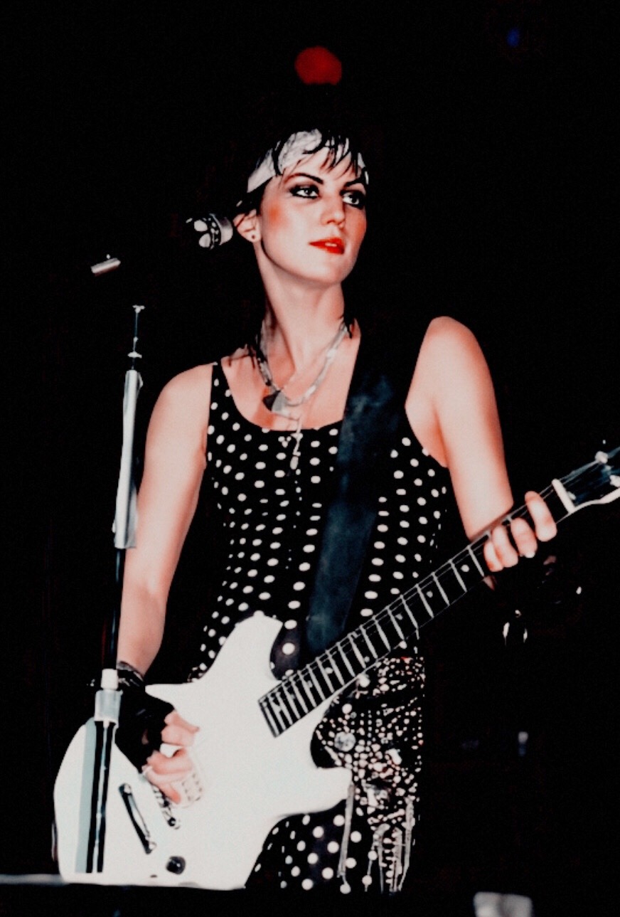 Cherry Bomb🍒 — D0wnt0wner Joan Jett👄👄