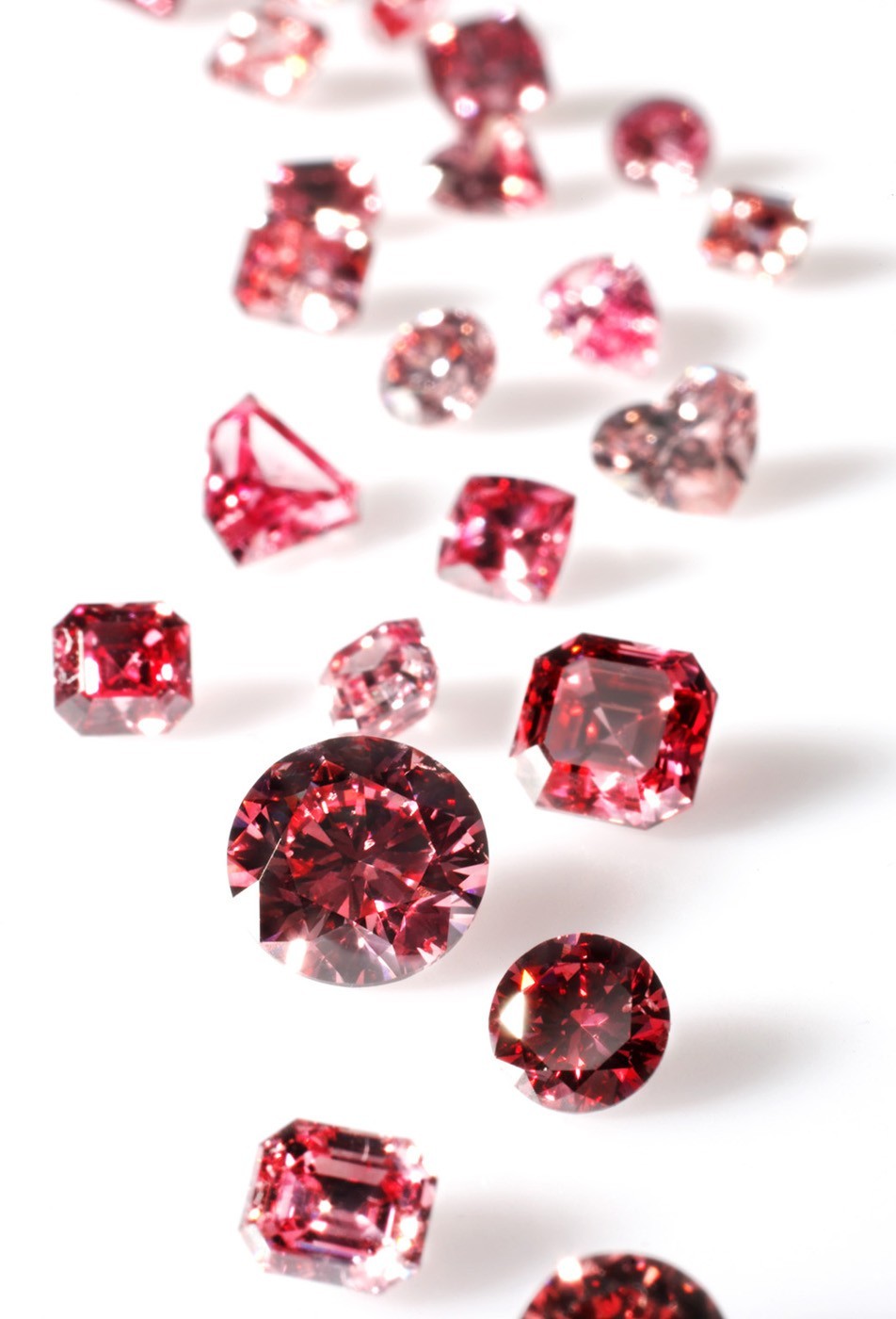 For The Love Of Jewelry — Red And Pink Diamond From The Argyle Mine Via